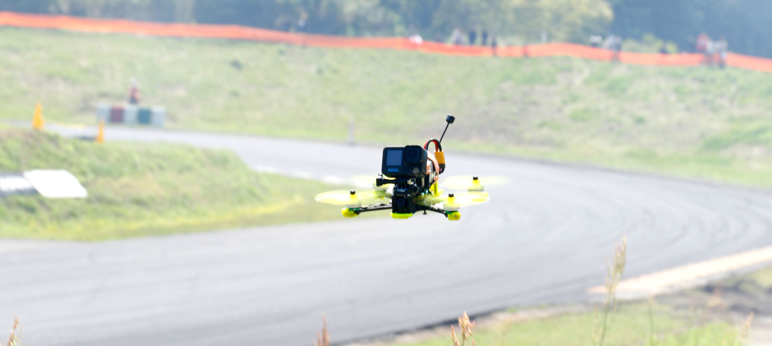 NFI STARTEDブログ、スタートします | FPVドローン株式会社HP - FPVドローンを使った映像撮影/制作・秋葉原FPVドローンスクール